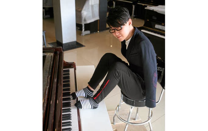Welcome To Musician: PIANIST CACAT YANG MENGINSPIRASI DUNIA