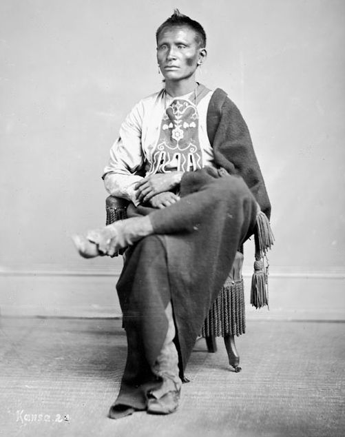 Ŧhe ₵oincidental Ðandy: Tribal Headdresses From Around The World ~ Part ...