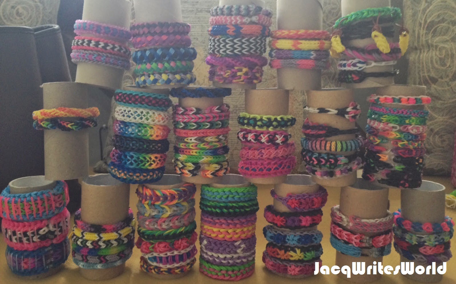 Creative Afternoon - Loom Bands in Technicolour