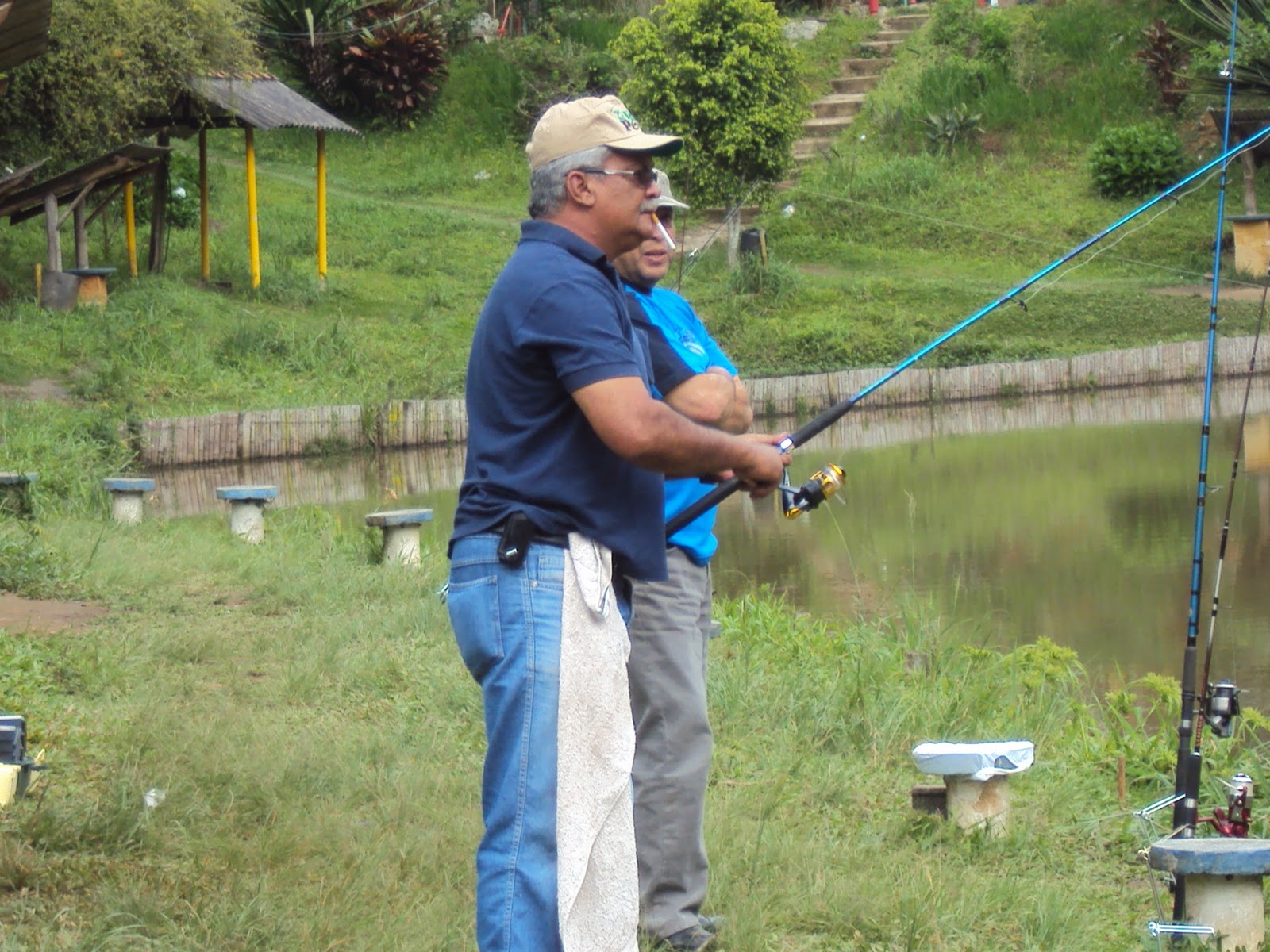 OS PESCADORES TS: pesqueiro triangulo - 03/12/2011