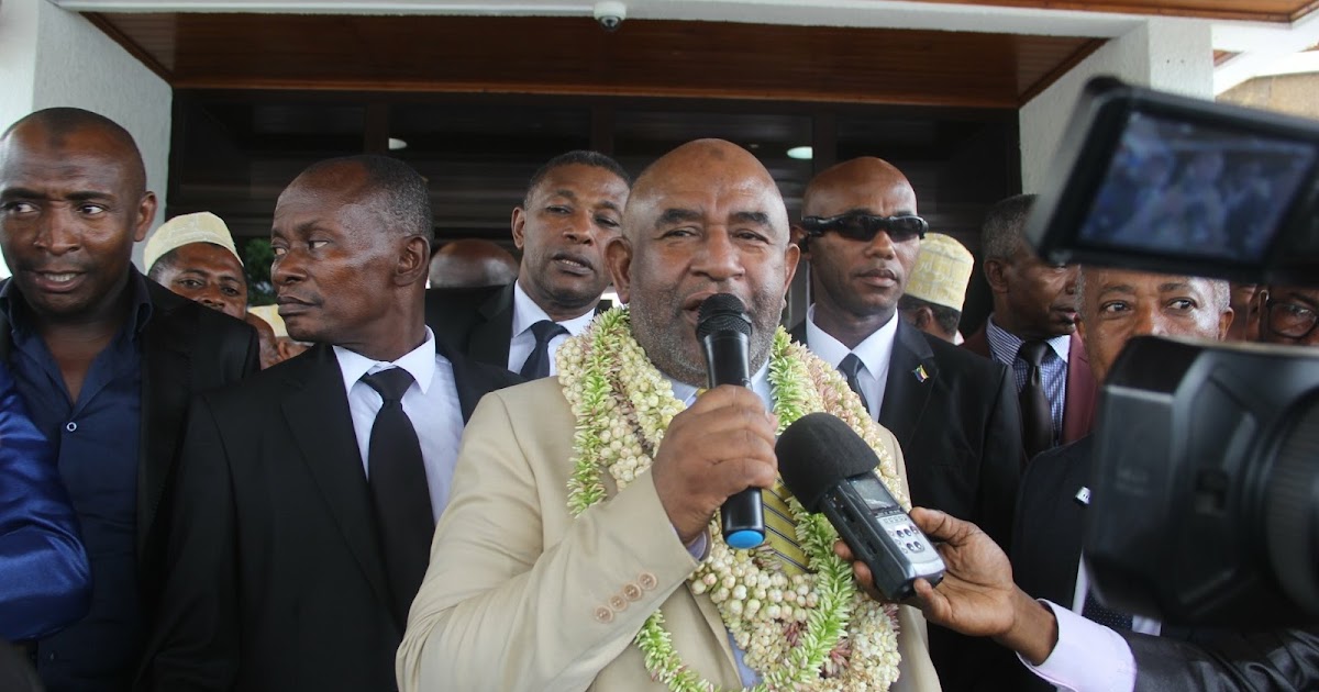 Appel à la grâce présidentielle avant la convocation du collège ...