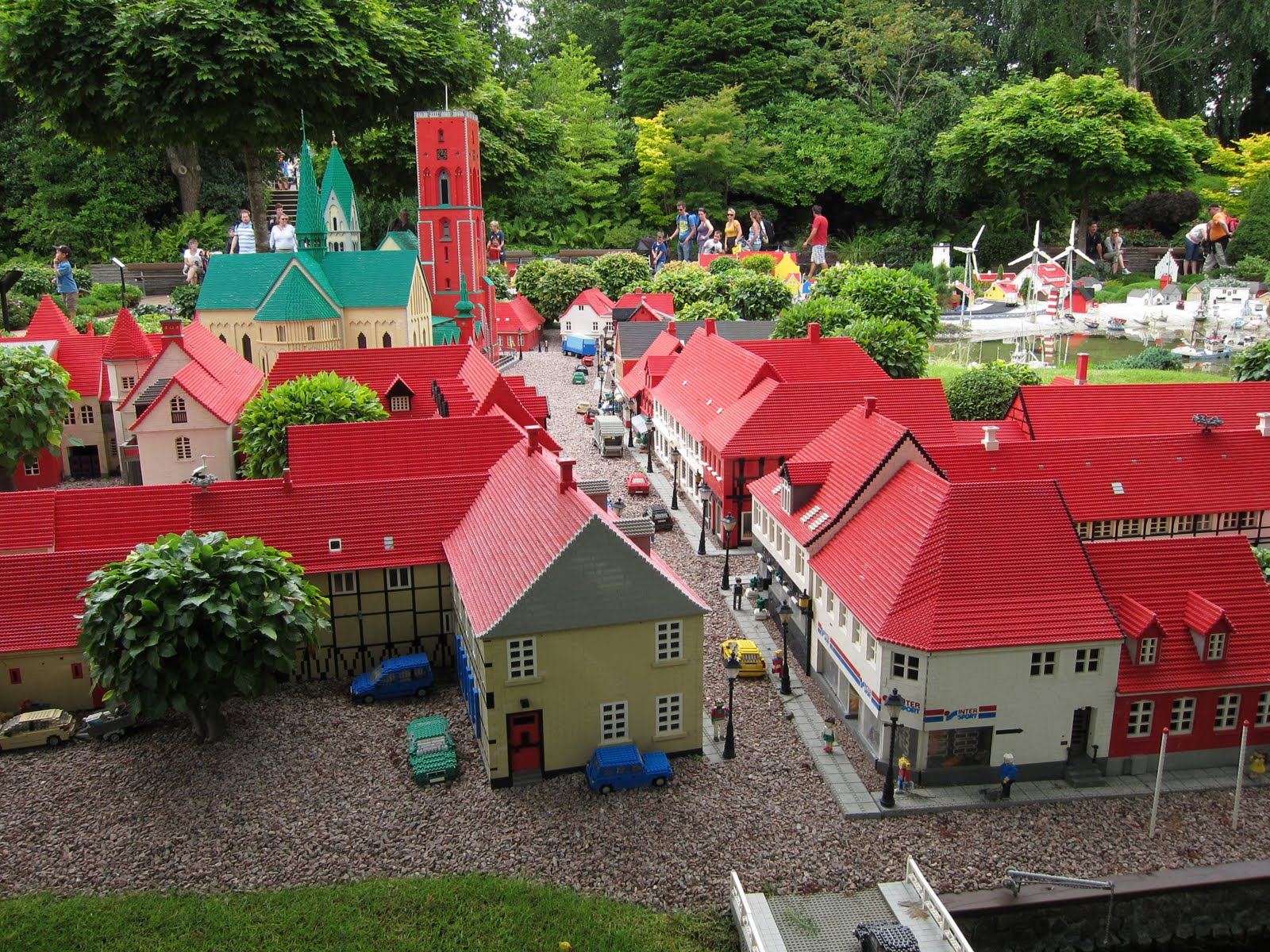 Umstumpular Loons: A day at the 'original' Legoland