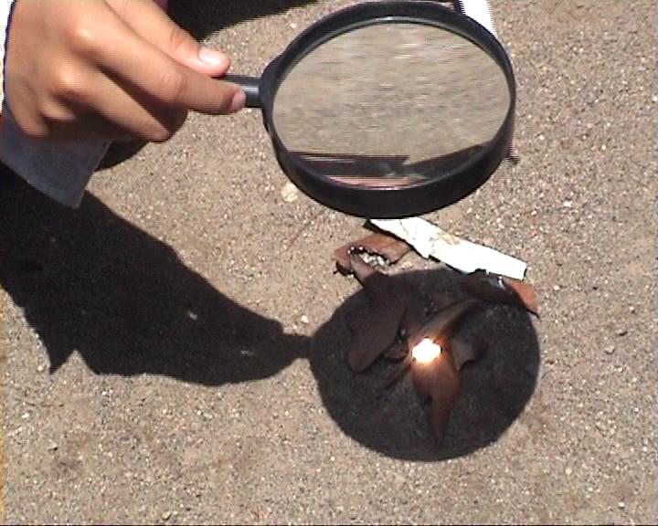 CANTRIK ILMU: Cara Membuat Api Tanpa Korek