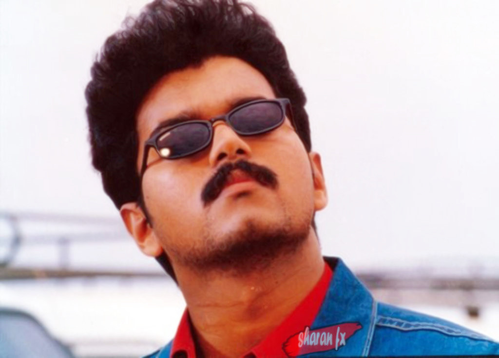 WELCOME TO ILAYATHALAPATHYVIJAYTHEKING.BLOGSPOT.COM: vijay old movie stills