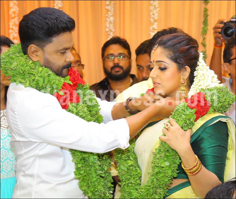 RECENT POLITICAL ISSUES IN KERALA: Dileep and Kavya Madhavan wedding at ...