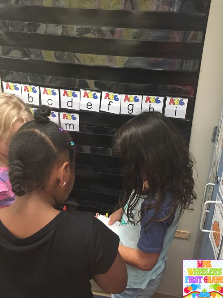 Mrs. Wheeler's First Grade Tidbits: Starting Literacy Centers: Where to ...