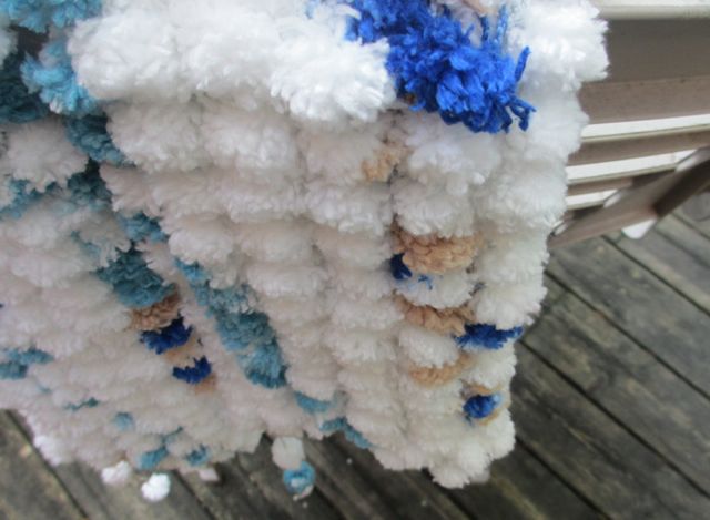 Knitting on the Cam: Puff-balls