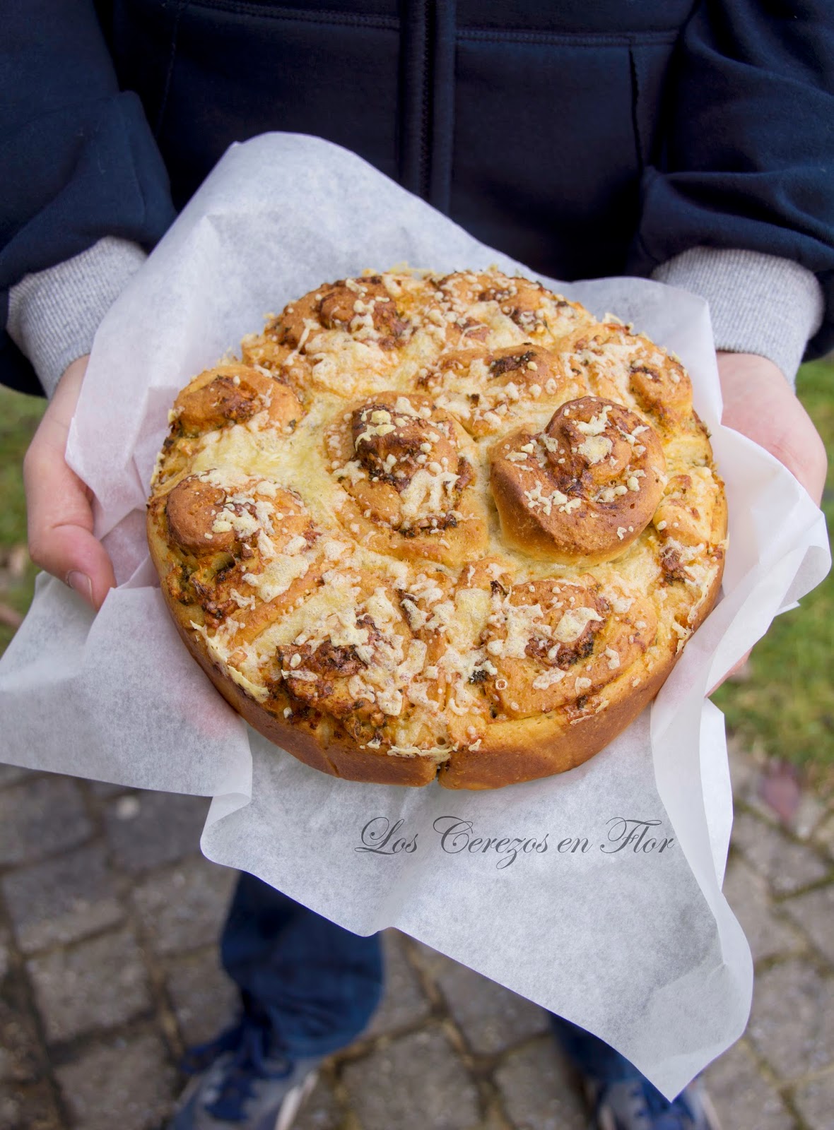 Los cerezos en flor: Caracolas de pan de ajo!!
