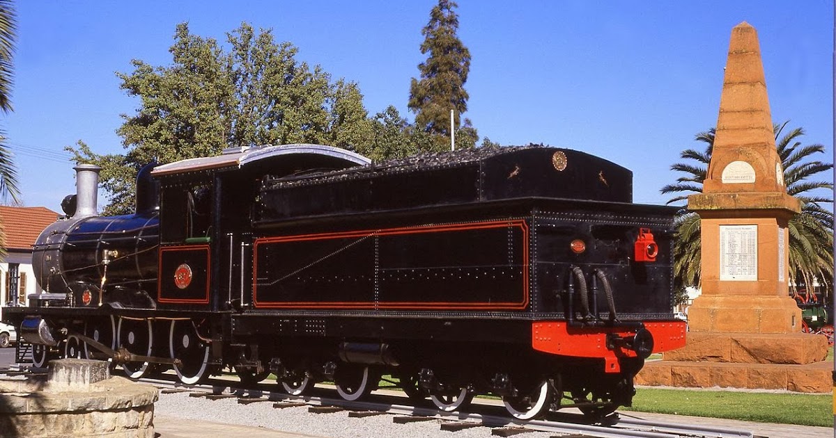 old STEAM LOCOMOTIVES in South Africa: Mafikeng Museum: SAR Class 6H ...
