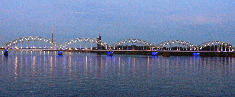 Viajes ferroviarios de ayer, hoy y mañana: Riga, un puente ferroviario ...