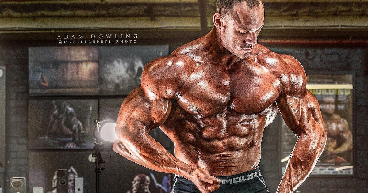 Muscle Lover: Aussie muscle giant Adam Dowling