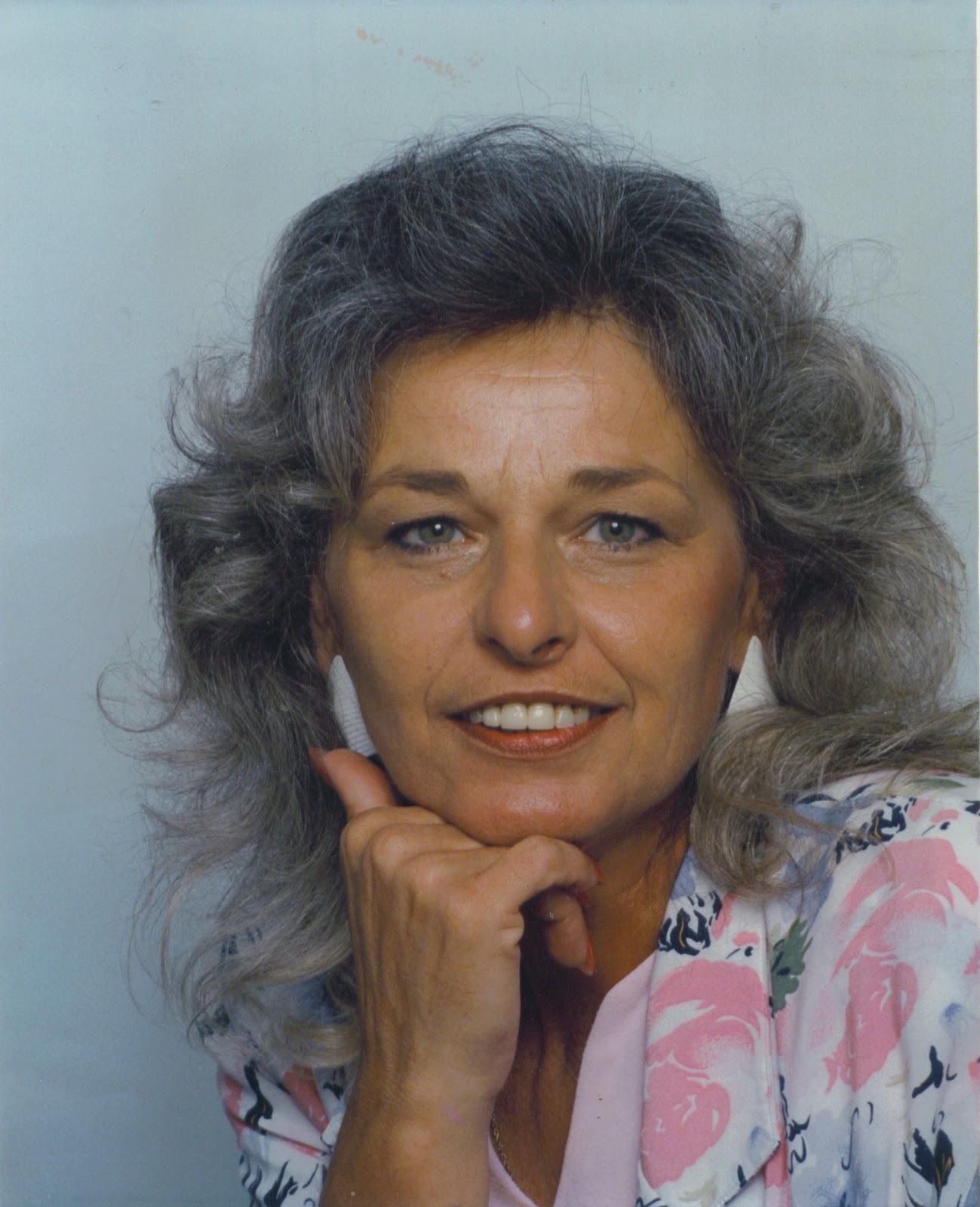 Mary Cartledgehayes: Middle Bass Monday: Amy May Cartledge