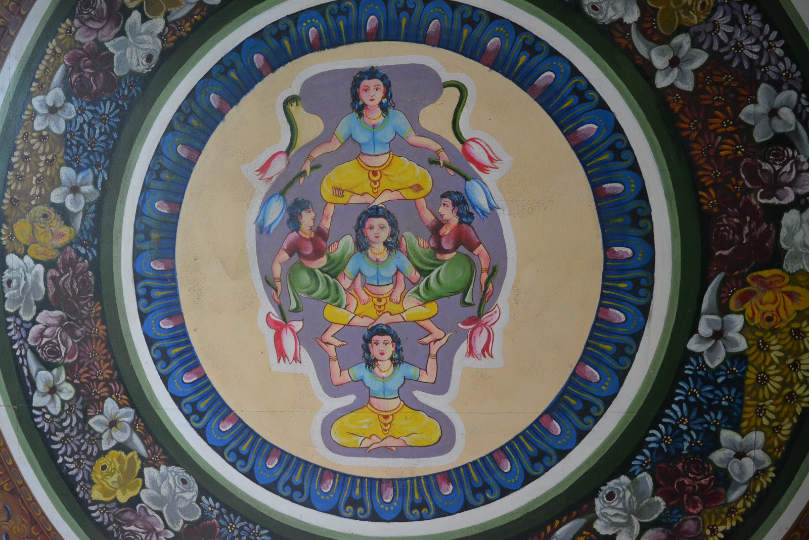 විහින්දි Vihindi: ගැටබරු දේවාලයෙන් කිරුවානා ඇල්ලට...