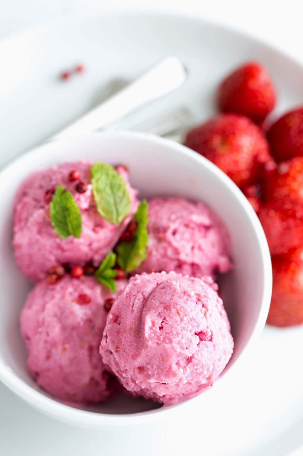 Helado cremoso de yogur y frutas del bosque | Creamy berries frozen ...