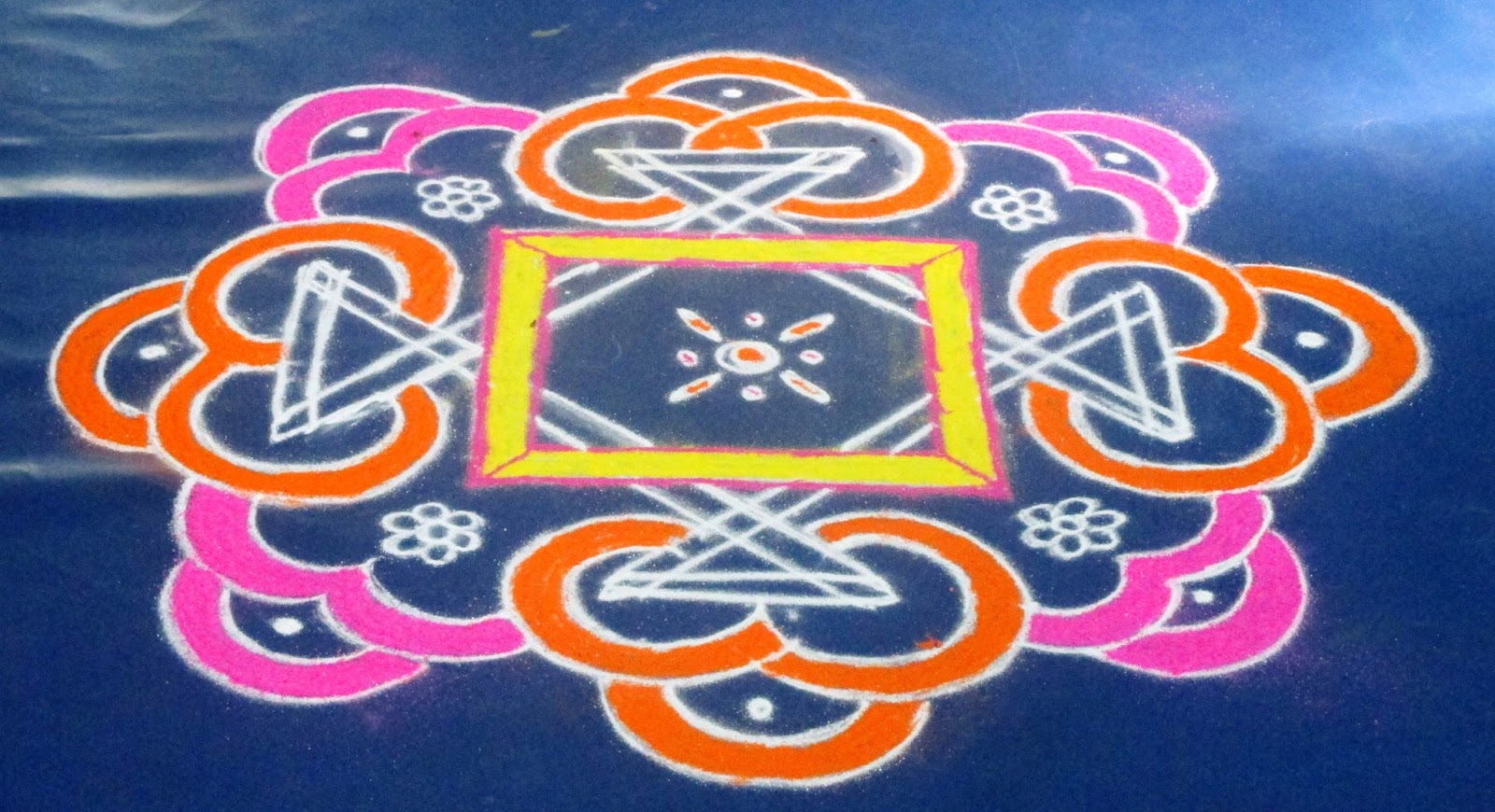 Friday kolam | Rangoli Designs Ideas