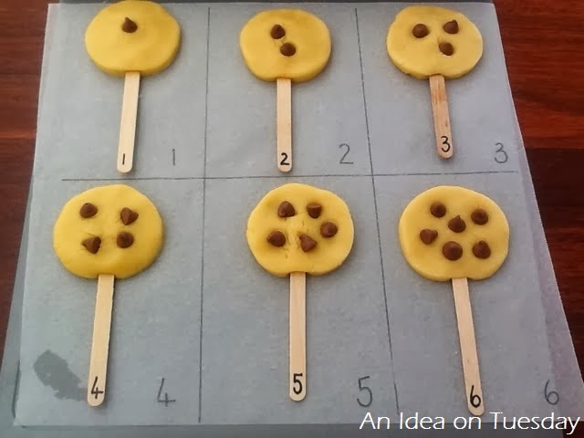 An idea on Tuesday: Number Cookies