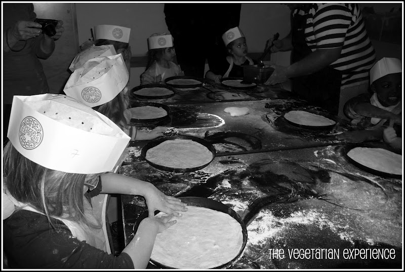 The Vegetarian Experience: Kids Pizza Making Party At Pizza Express