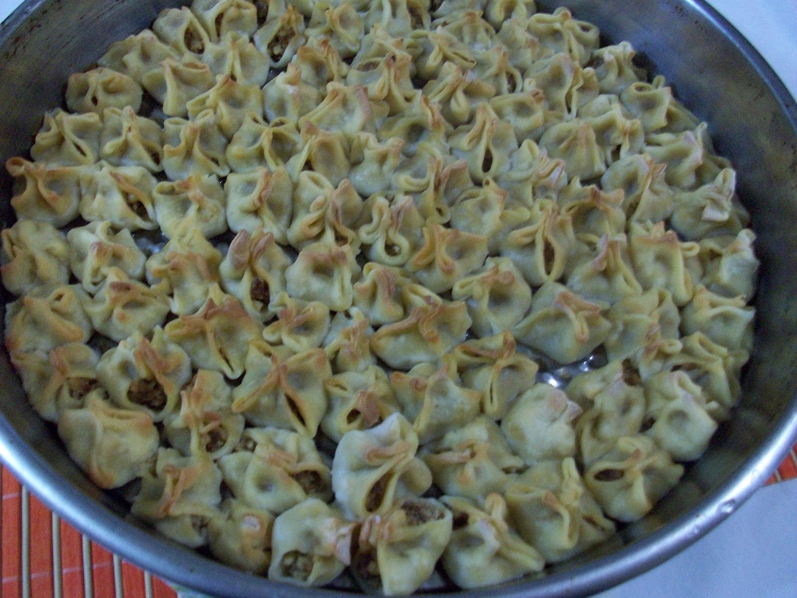 BULGURLU TEPSİ MANTISI