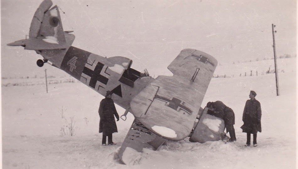 FalkeEins - the Luftwaffe blog: Henschel Hs 123 - daily Ebay photo find ...