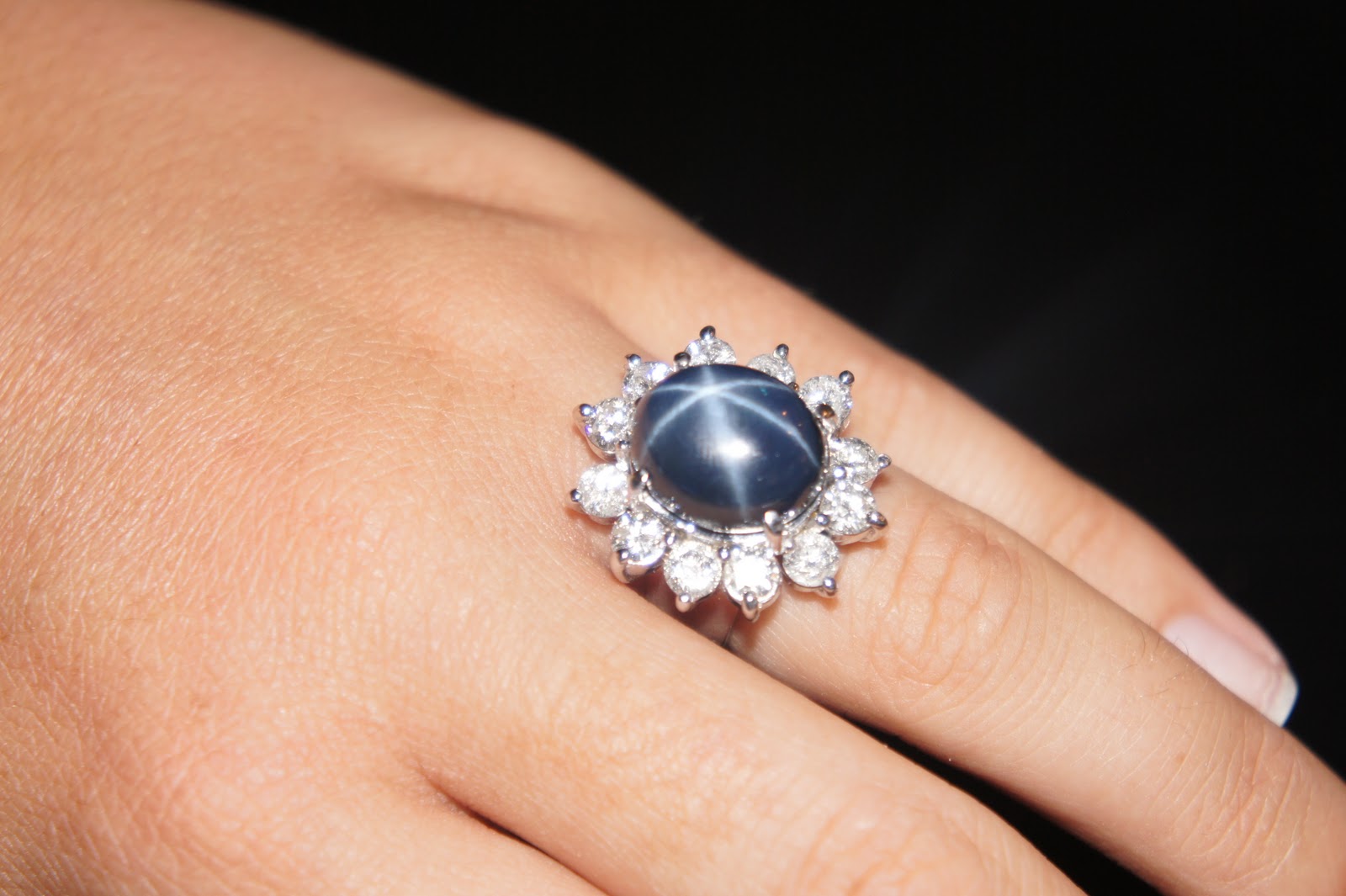 CALIFORNIA ESTATE SALES AND AUCTION COMPANY: 13.8ct BLUE STAR SAPPHIRE ...
