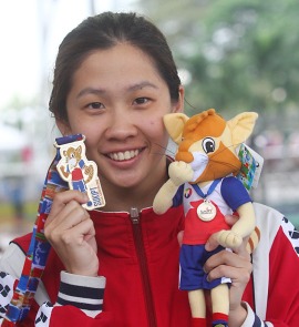 Ikan Bilis Swimming Club (1971) KL: The Star : Ex-national swimmer Chii Lin shows her mettle ...