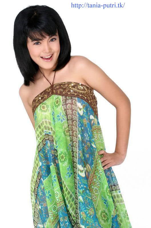 BIODATA TANIA PUTRI | Miss Indonesia 2013