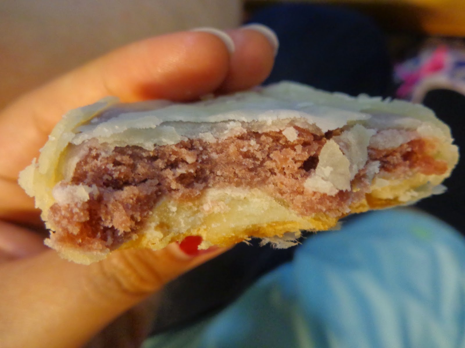 Ian Explores : Filipino Purple Yam Cookies