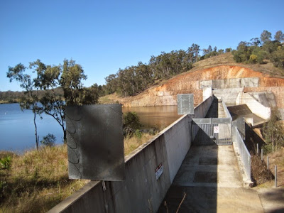 Bushwalking in Brisbane Forest Park (D'Aguilar): Lake Manchester ...