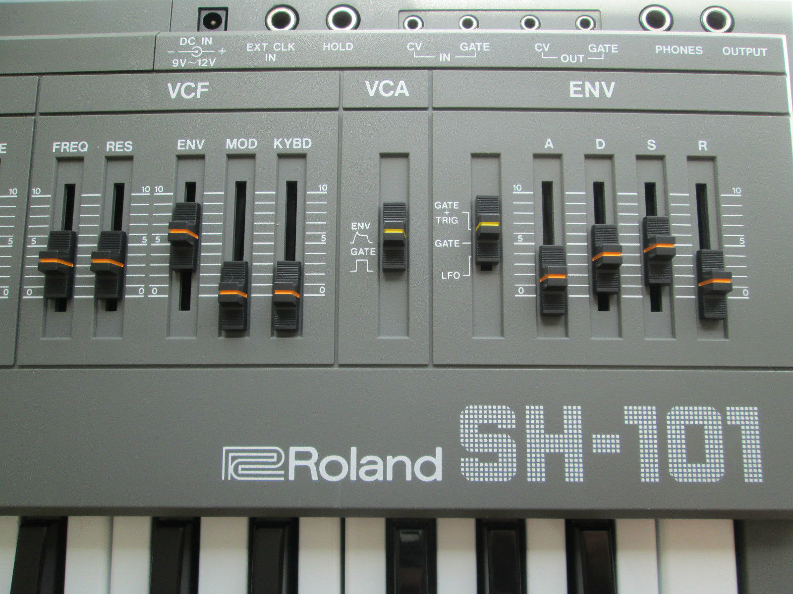 MATRIXSYNTH: Roland SH-101 SN 283218 with Original Box