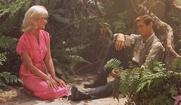 Invierno en 1882: La máquina del tiempo (1960 vs 2002) / La vida