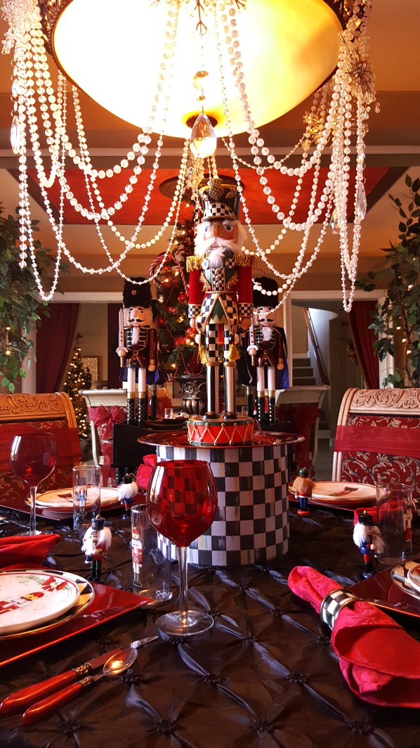 Parade Of Nutcrackers | Life and Linda