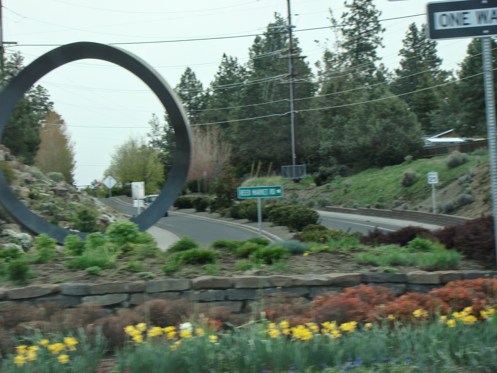 BB, Henri and Me: Bend Oregon: Roundabout Art