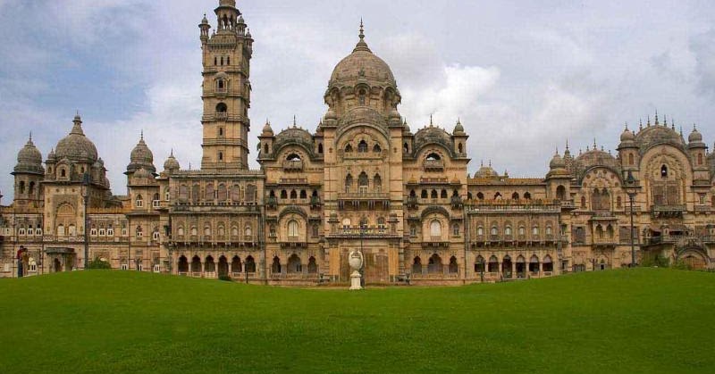 The Royal City, Vadodara awaits you with all its grandeur : Sayaji Hotels