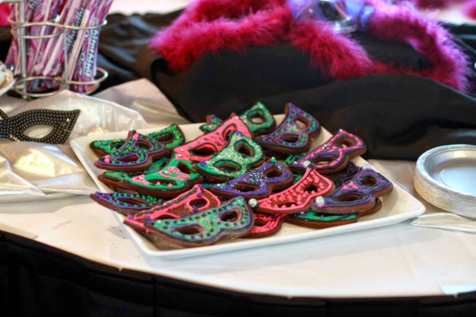 Mother's Kitchen: 2016 Prom Cookies: Dark Chocolate Cutouts