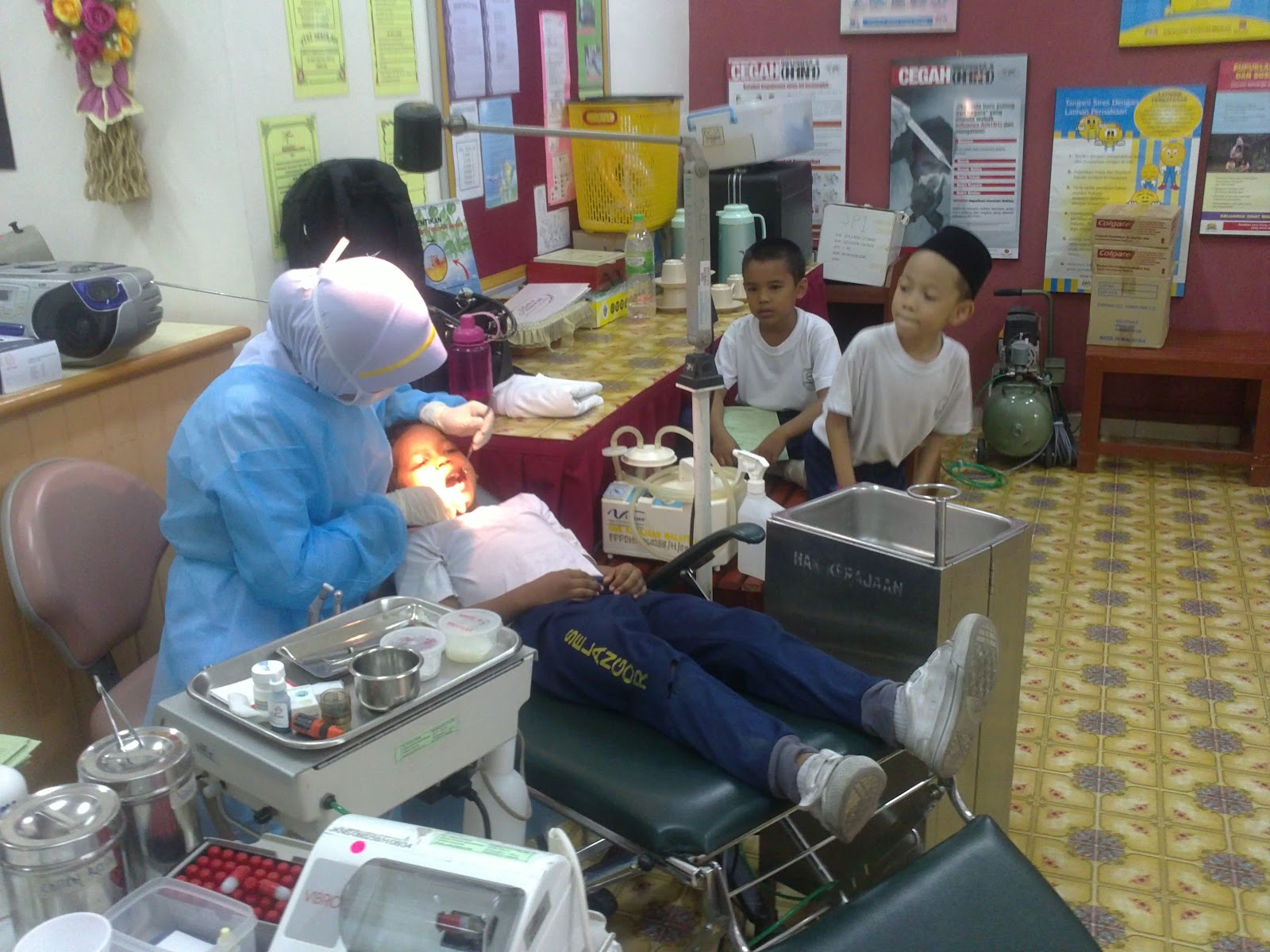 SK ANTARA GAPI: Rawatan Pergigian Sekolah