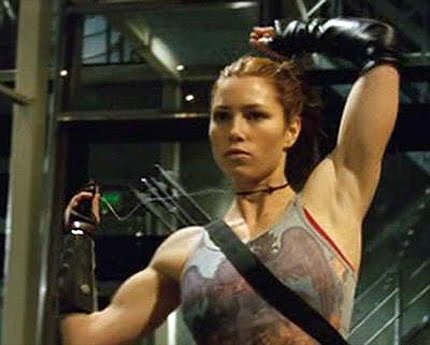Top 10 Muscular Female Celebrities with Biceps