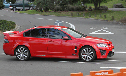 arquitetando: Holden Commodore HSV Clubsport