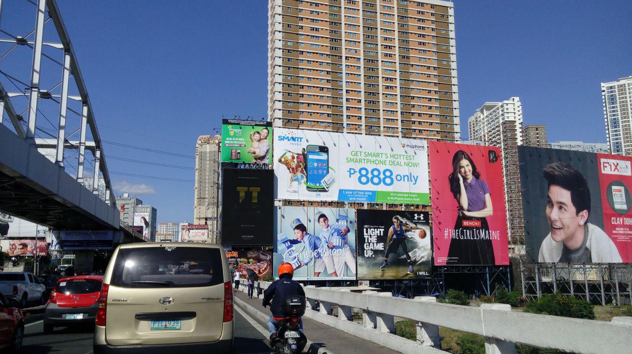 EDSA Guadalupe Northbound Vertical LED