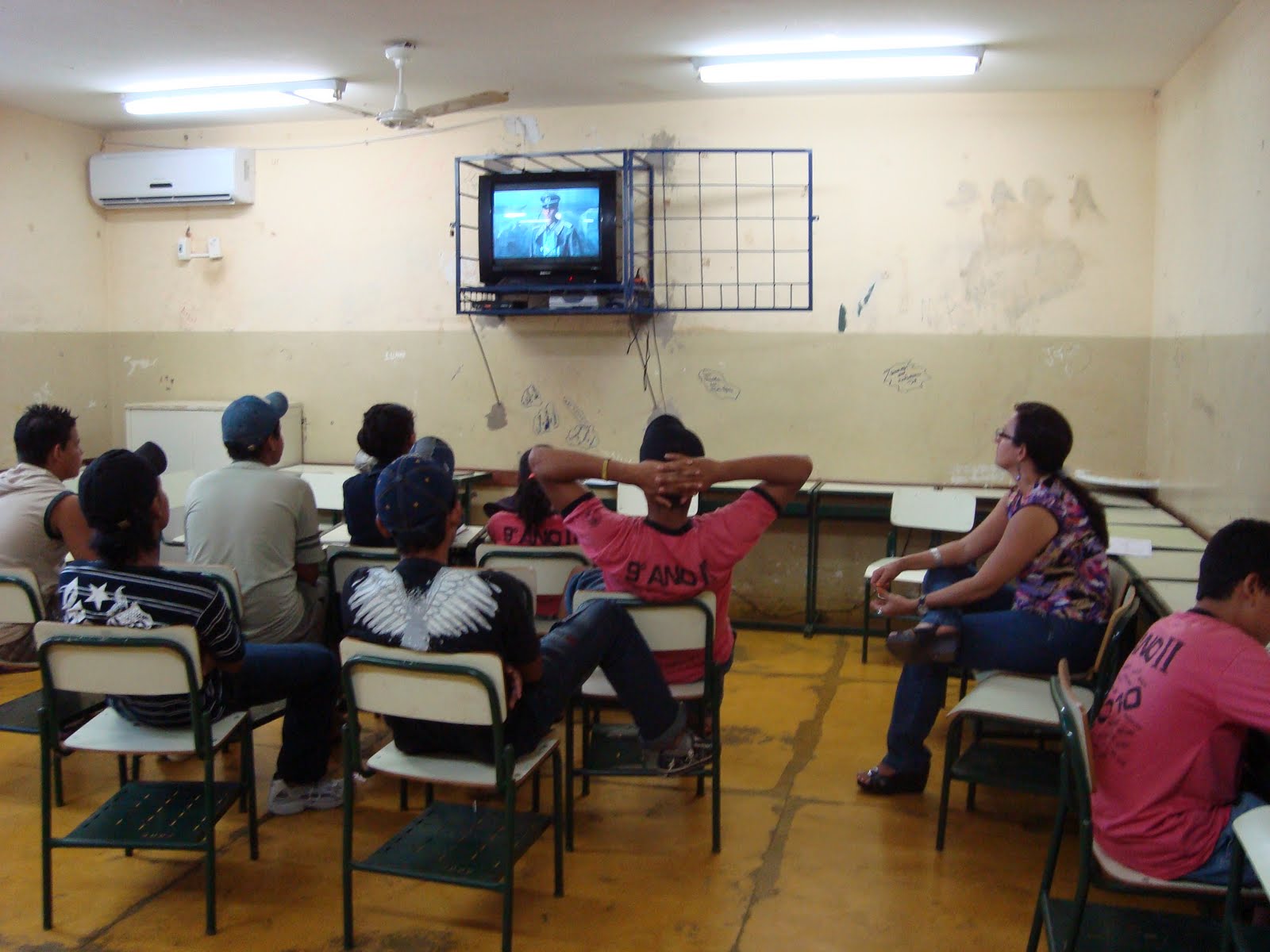 Diário da Professora Keila Cristina: Tópico 3 - A TV como ferramenta ...