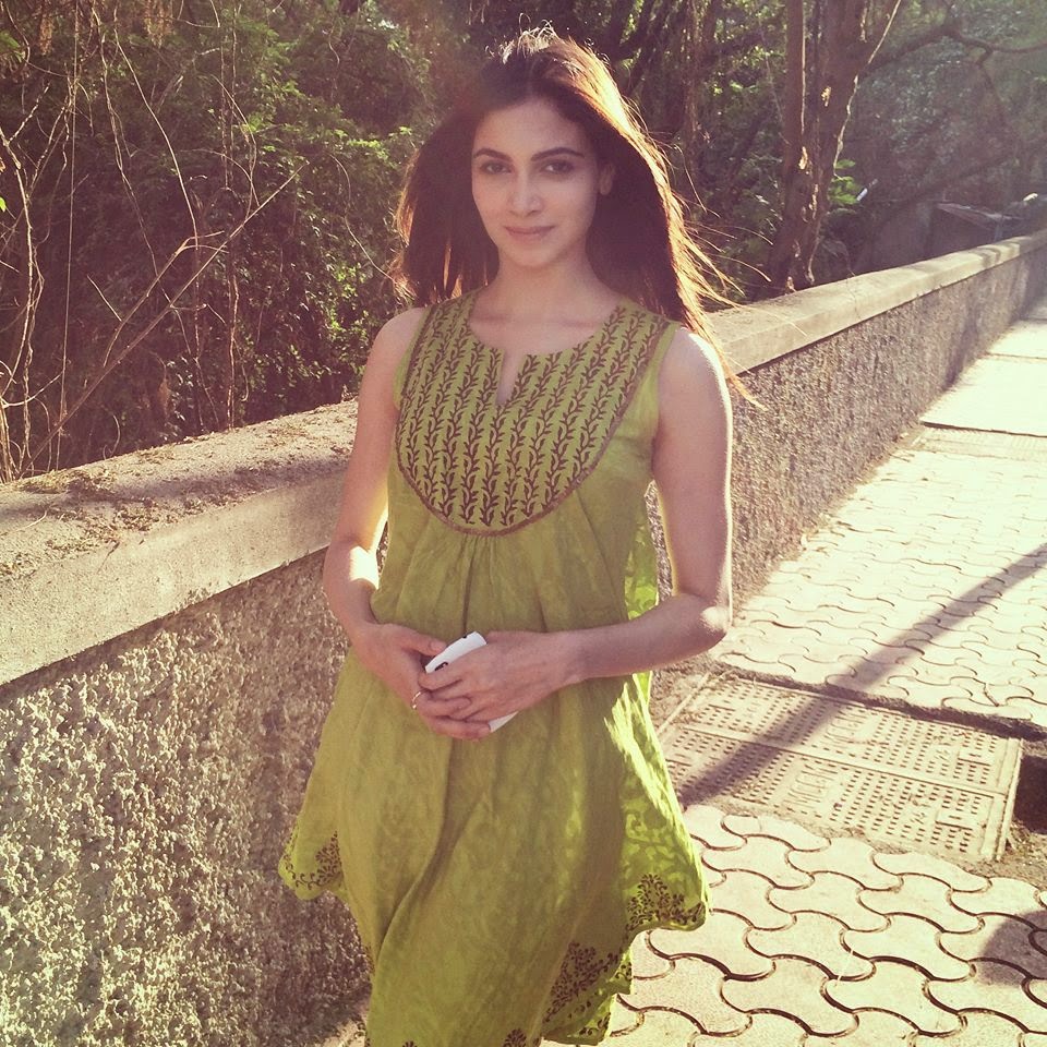 CHODAVARAMNET: CUTE PIC OF SIMRAN KAUR MUNDI