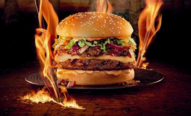 News: Red Robin - New Colossus Burger