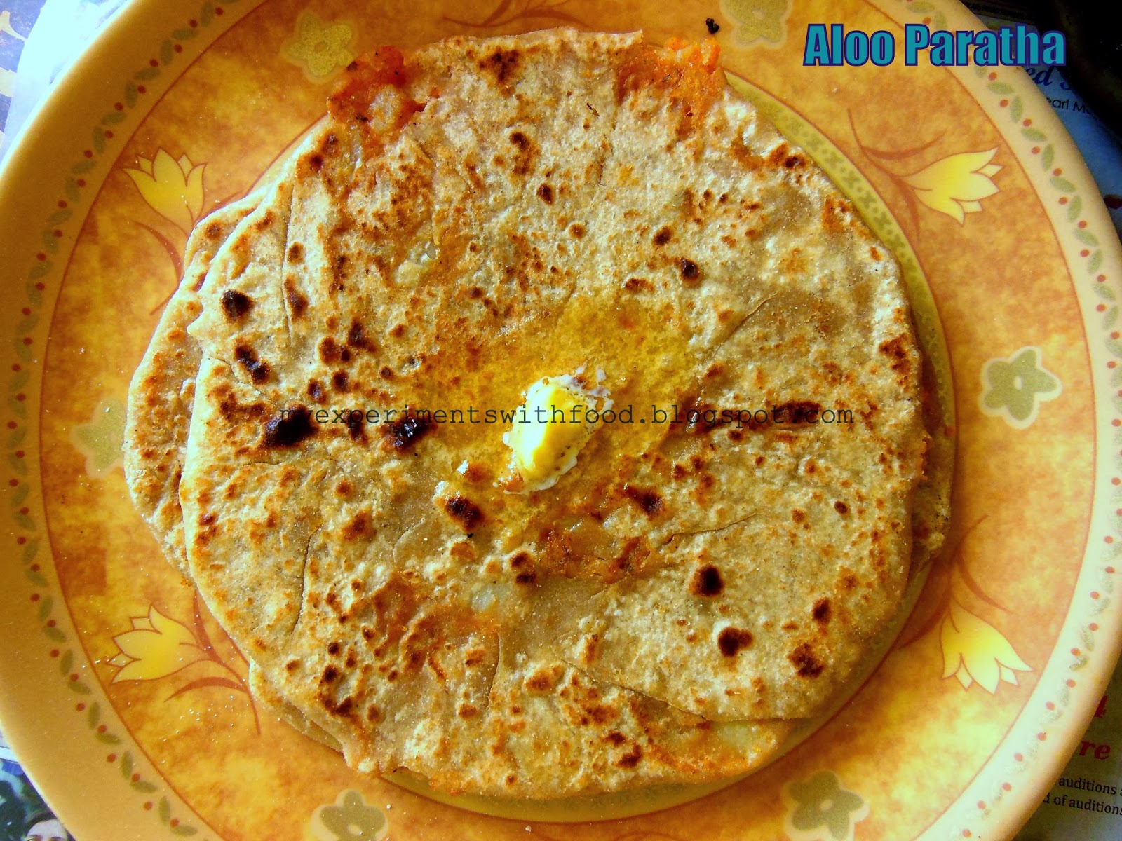 My Experiments With Food: Aloo Paratha / Potato stuffed Parathas
