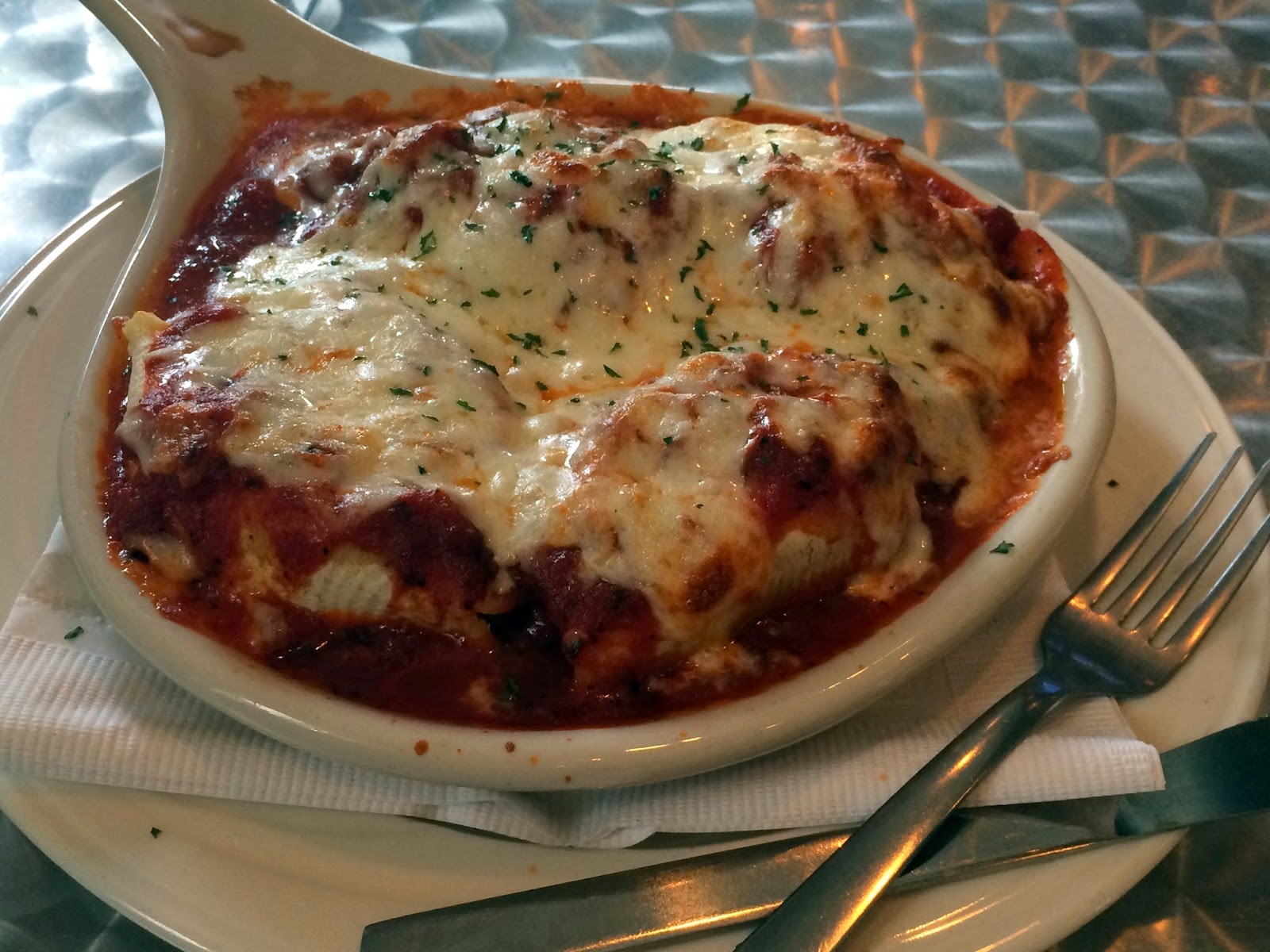 A Couple in the Kitchen: Taste of Manchester: Hartford Road Pizza