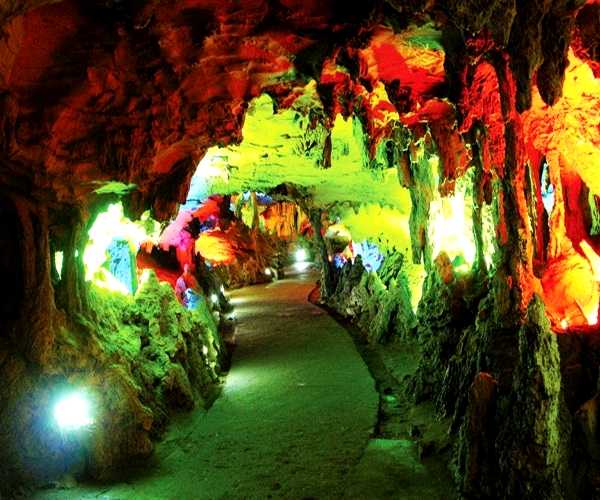 Yellow Dragon Cave Legenda Gua Naga di Cina ~ Cyber Seuramoe