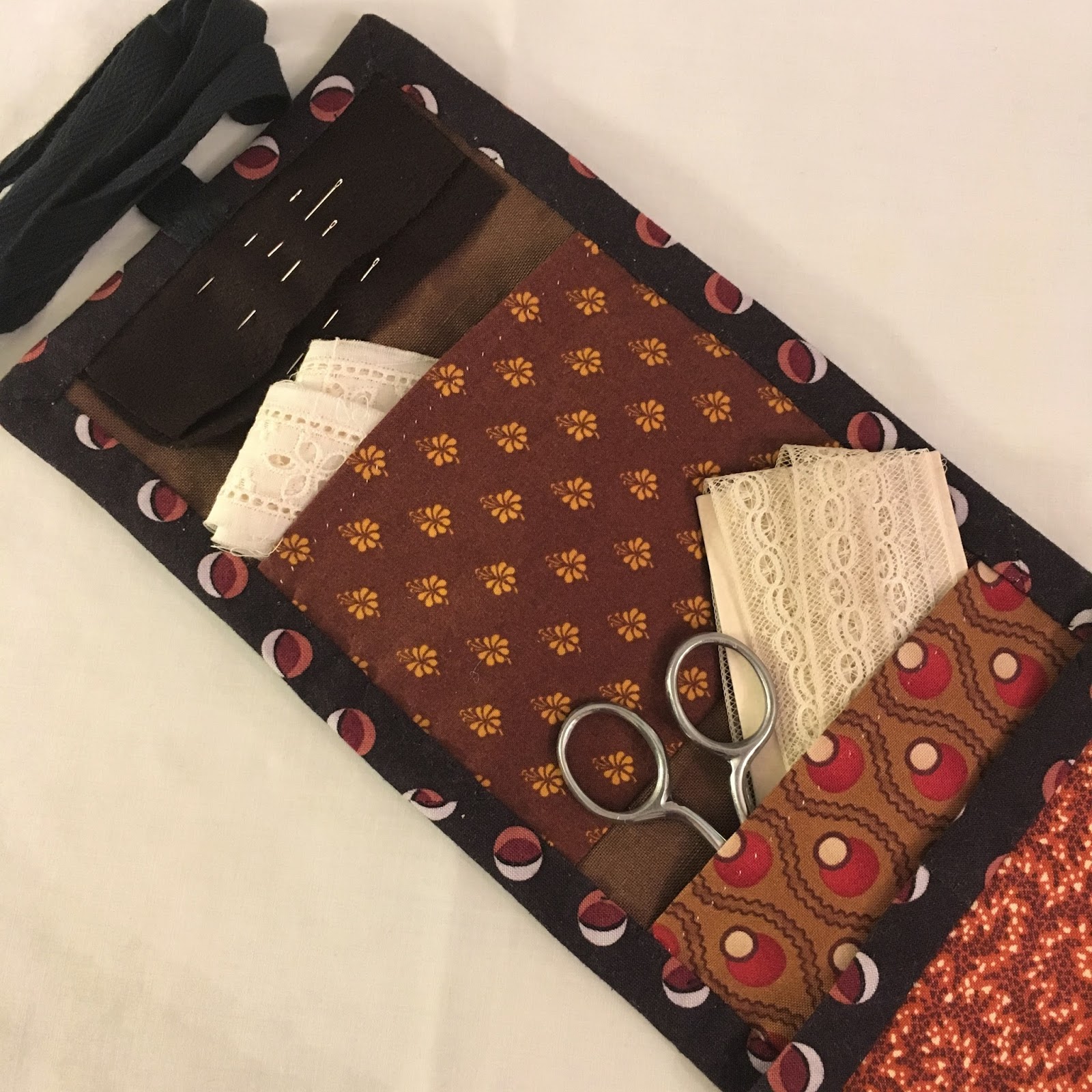 The Sewphisticate: 1 Hussif + 2 Reticules = A Sewing Round-Up