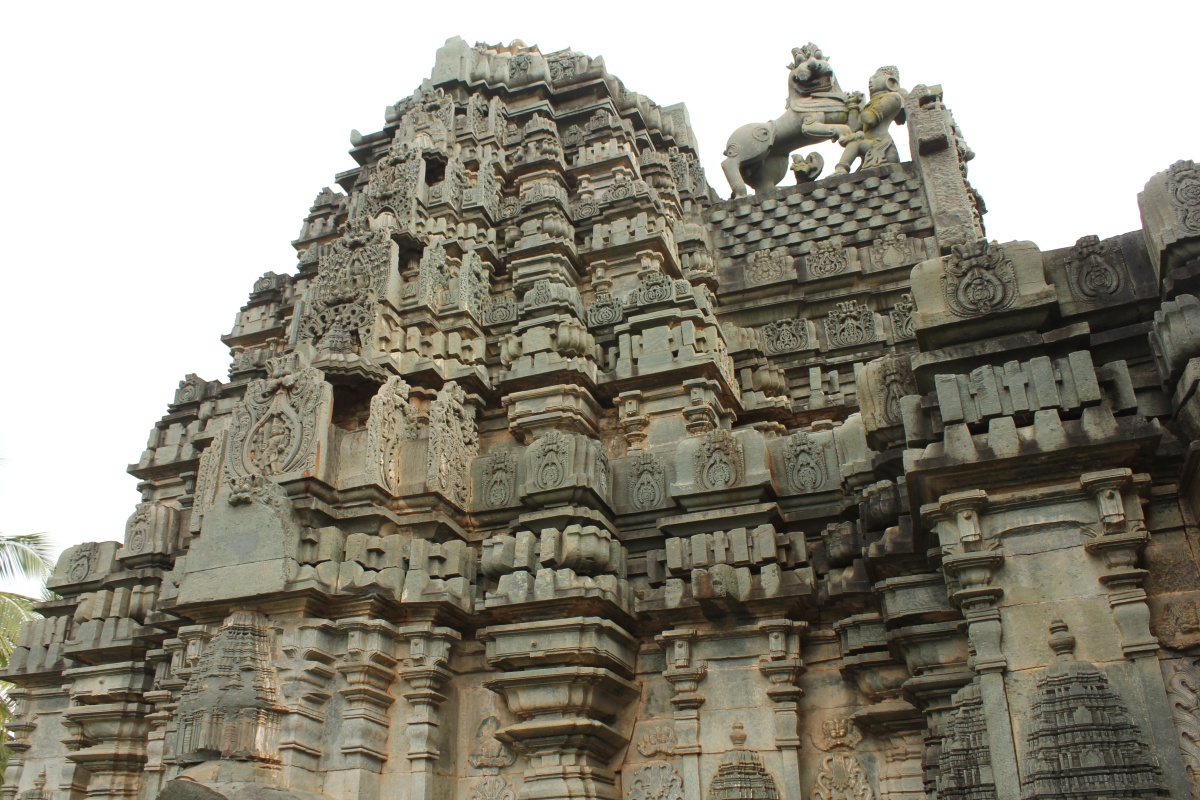 Journeys across Karnataka: Kedaresvara Temple, Belligavi