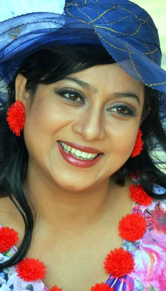 Bangladeshi Actress Sabnur photos ~ Nayoknaikaphotos.blogspot.in
