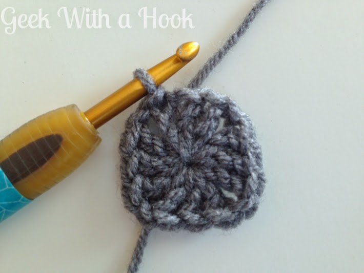 Geek With a Hook: Solid Granny Square Pattern for Pixel Crochet (Left ...