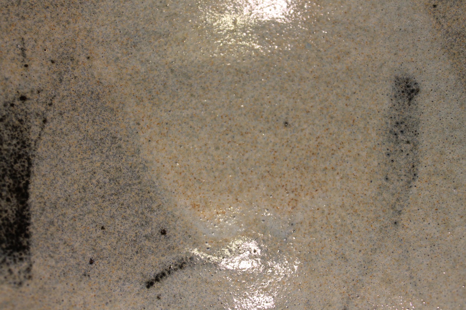 Sara Japanese Pottery: The Beauty of Natural Ash Glaze