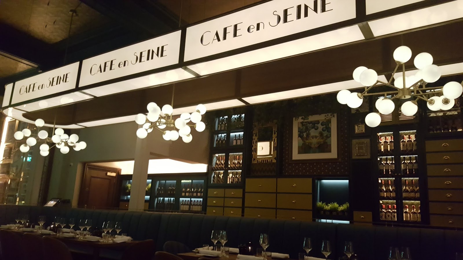 Dublin's Café en Seine. Palate Pleasing. Eye-catching.